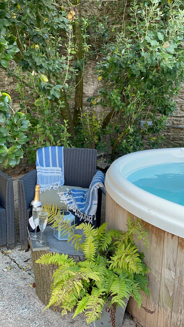 The Nest, Luxury Barn With Hot Tub Near The Sea - 英格蘭