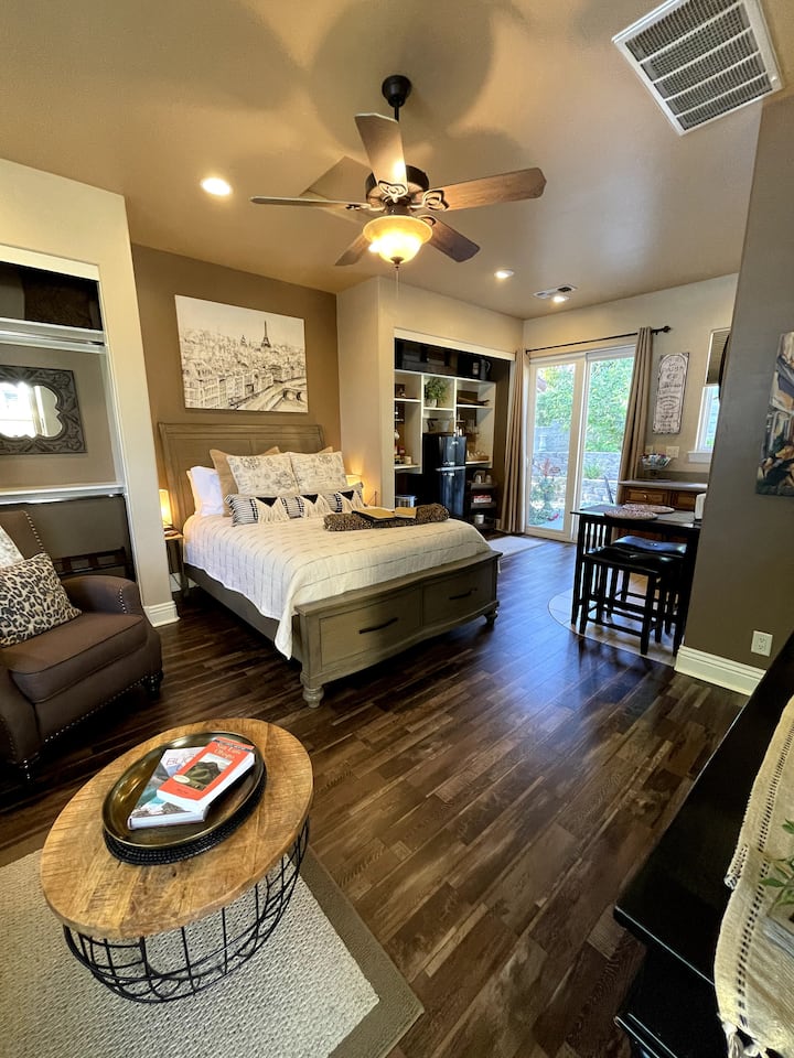 Modern Pvt Studio W/tesla Charger 2mi From ❤️ Of Dt - Paso Robles, CA