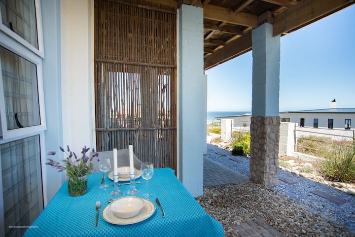 Luxury  Studio Suite, Beautiful Views - Yzerfontein