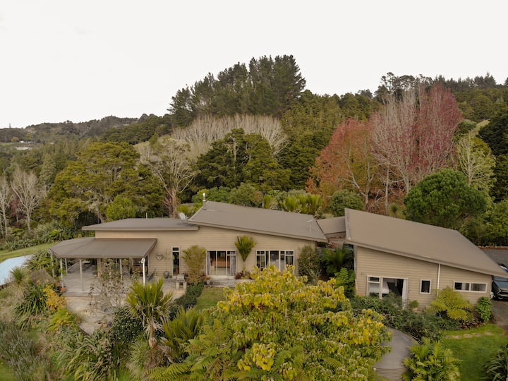 Peaceful & Private Garden Suite - Whangārei