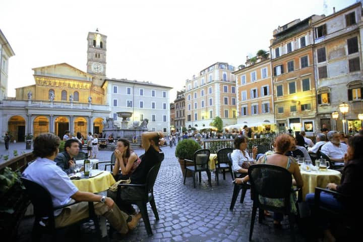 Charming - Rome