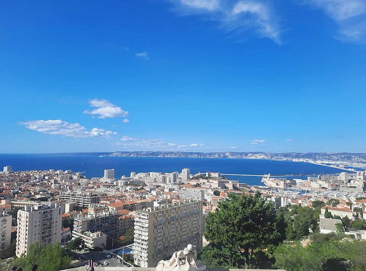 T3 Proche Grands Axes Commerces - Marseille