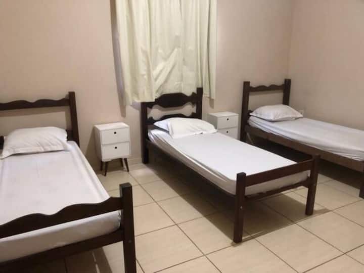 2 Aptos No Mesmo Predio. Ideal Para Grandes Grupos - Betim