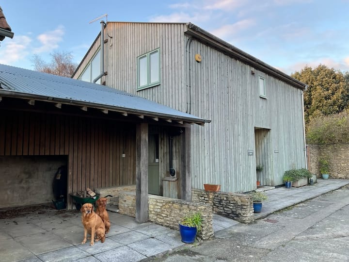 Light And Airy Barn Conversion Very Near Bruton - Bruton
