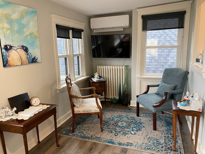 The Gladys (4.5 Star)2nd Floor Suite(1 Of 3 Units) - Charlottetown