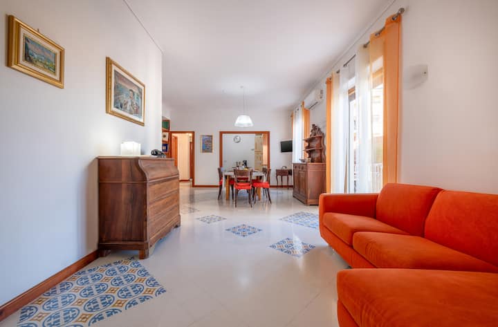Deluxe And Central Apartment In Sorrento - 蘇連多