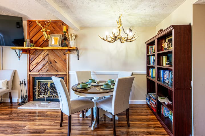 Incredible Gatlinburg View Condo ~10 Min From Ober - Gatlinburg, TN