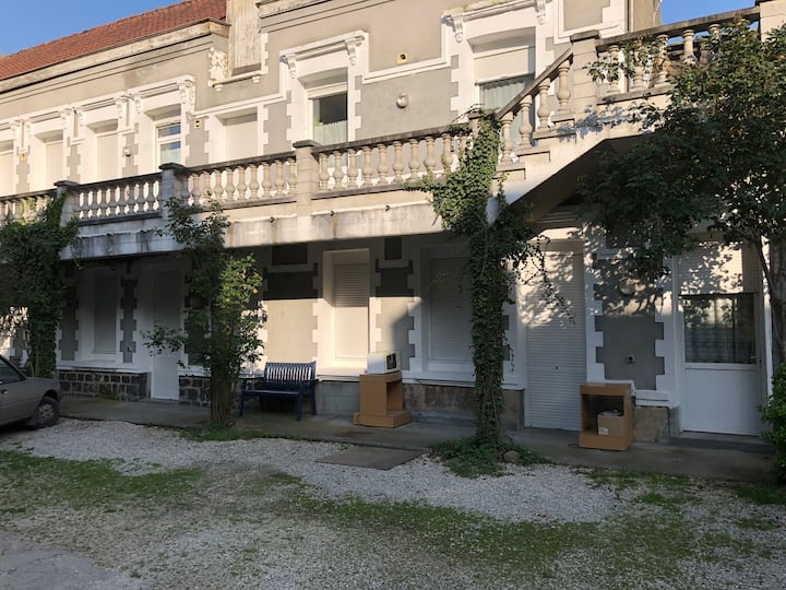 Studio 4 En Plein Centre Ville Et Au Calme - Saint-Amand-les-Eaux