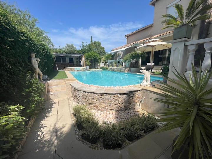 Villa De Charme Et Spas En Provence - Vitrolles