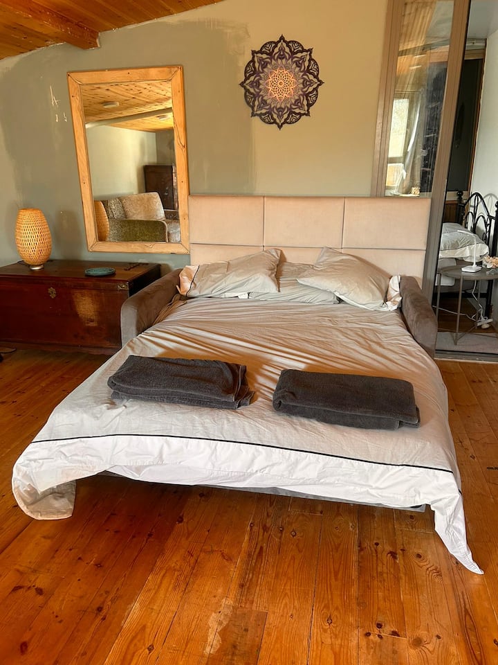 Tzimmer B'kfar - Israel