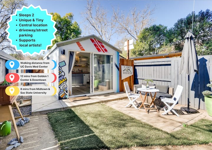 Tiny Art House Near The Beat - Sacramento, CA