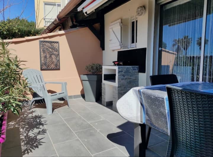 Terrasse à 5mn à Pied Des Plages Et Du Port... - Agde