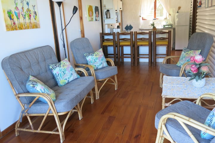 Happiness In Paradise - Oyster Lodge. - Saint Francis Bay