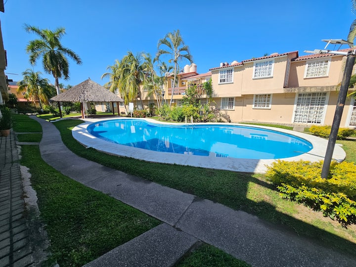 Casa Para 9, A Pocos Minutos De Playa De Ixtapa! - Ixtapa Zihuatanejo