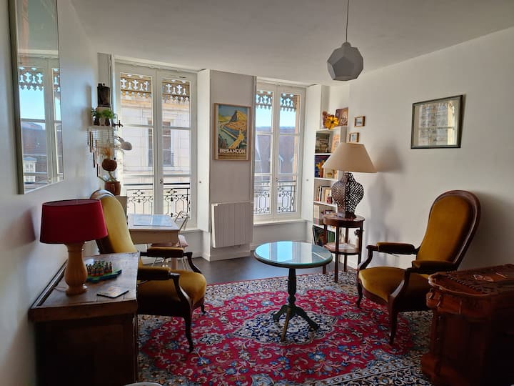 Studio De 40 M2 Au Centre Ville De Besançon - Besançon