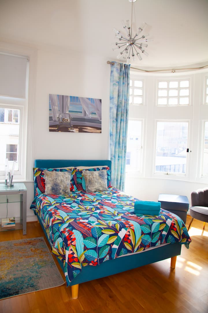 High Street View 3br|groups|contractors|4beds|7ppl - Bournemouth