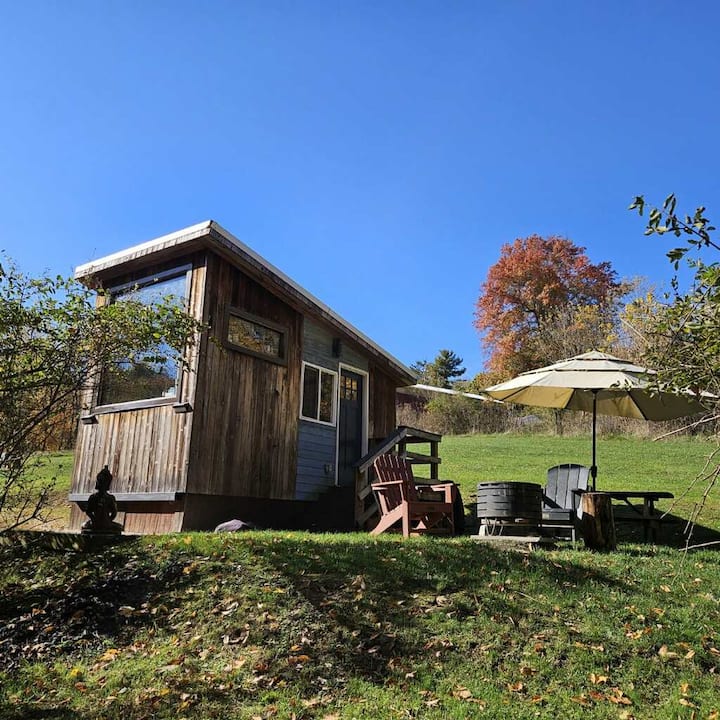 The Oculus Tinyhouse At Innisfree Farms - Oglebay Resort, WV