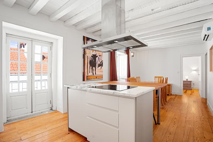 ★Spacious & Luxurious Penthouse In The ❤ Of Lisbon - Lisszabon