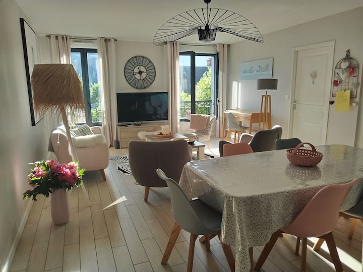 Très Bel Appartement Avec Vue Sur La Montagne - Bossòst