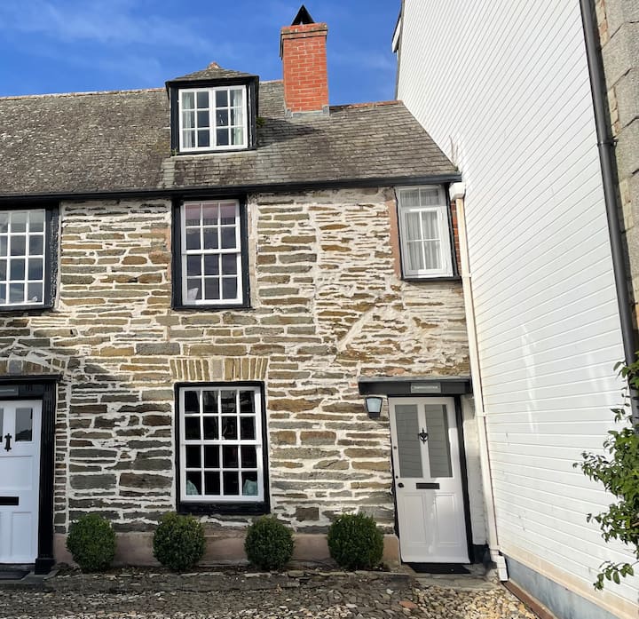 Charming Coastal Retreat In The Heart Of Padstow - Port Isaac