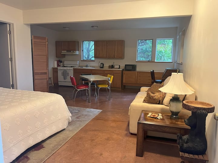 Cozy Tam Valley Retreat - Mill Valley, CA