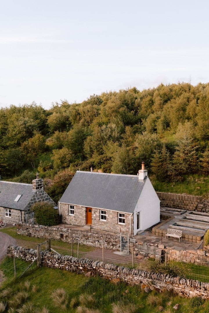 Forge End Holiday Cottage, Applecross, Scotland - Skye