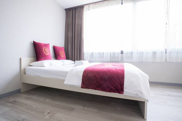 Qy33 Jr Train Station 5-min Walk, Airport Directly - 上野