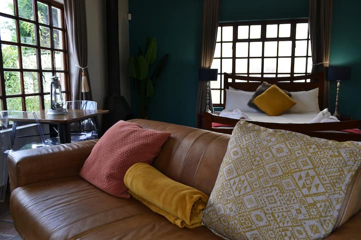 Play? Rest? Work? Passing By? All You Need Is Here - Dullstroom