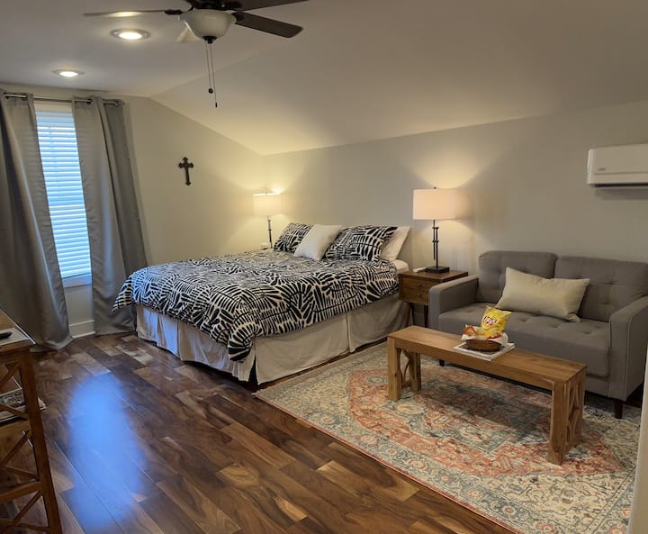 Charming Apartment Near The Historical  Square. - Oxford