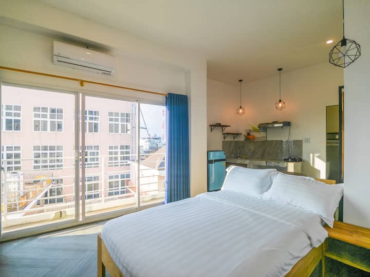 Studio - Vientiane