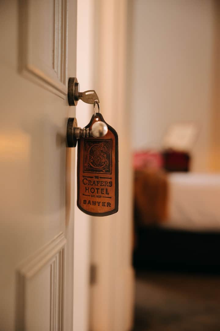 Sawyer Room - The Crafers Hotel - Adelaide