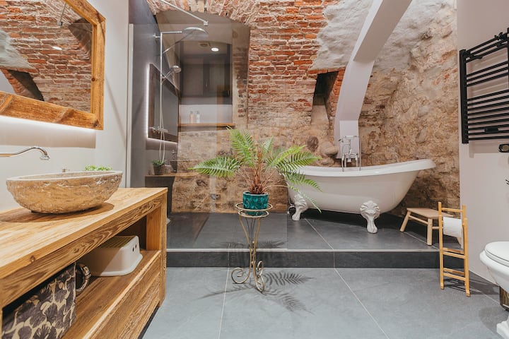 Authentic Basement House At The Heart Of Old Riga - Riga