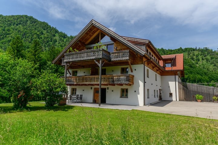 Kratgut: 2020 Errichtetes 36 M2 Apartment - Ebensee
