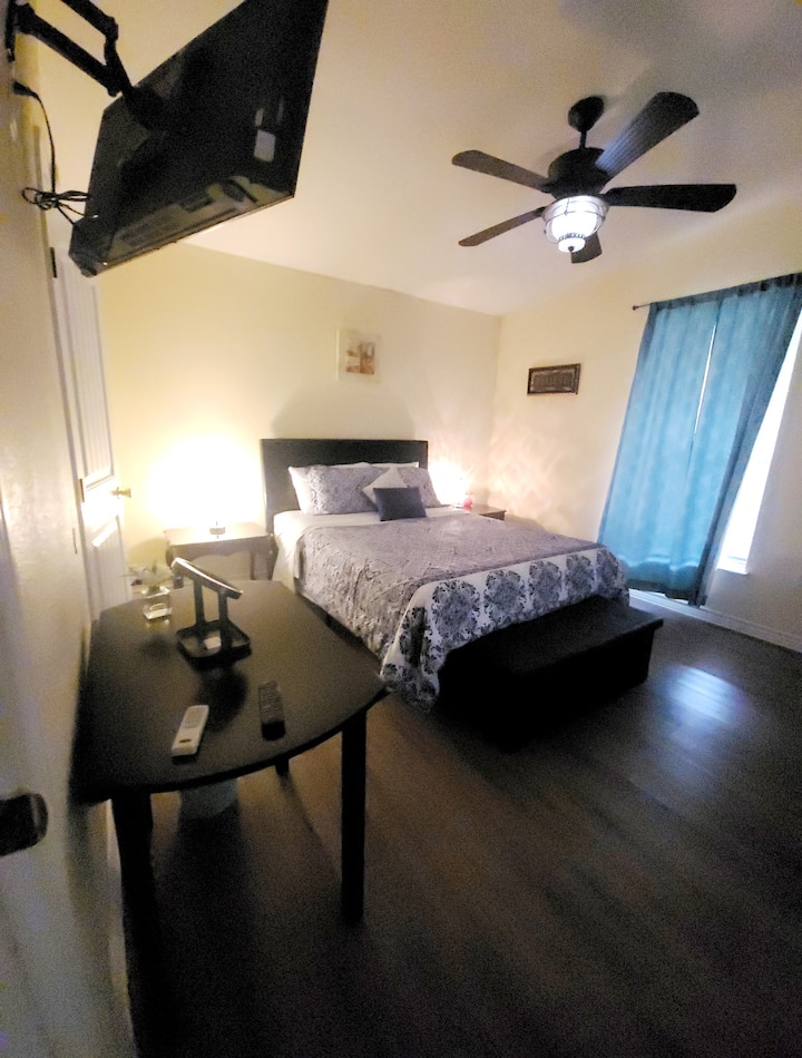 Guest House * 5 Min To Town* - San Marcos, TX