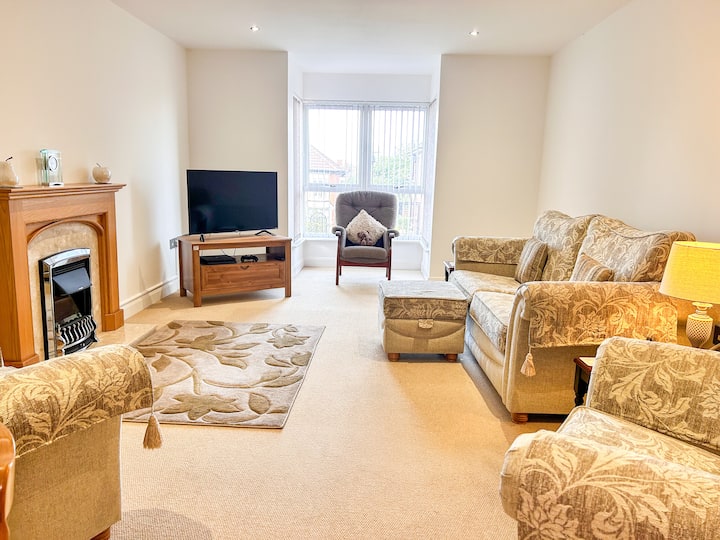 “Bella” +Private Parking~visit Cleethorpes - Cleethorpes