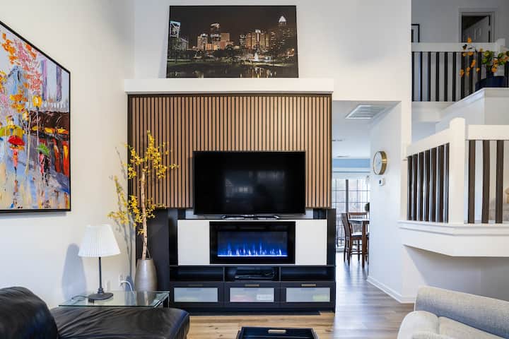 Comfortable Raintree Townhouse - Charlotte, NC