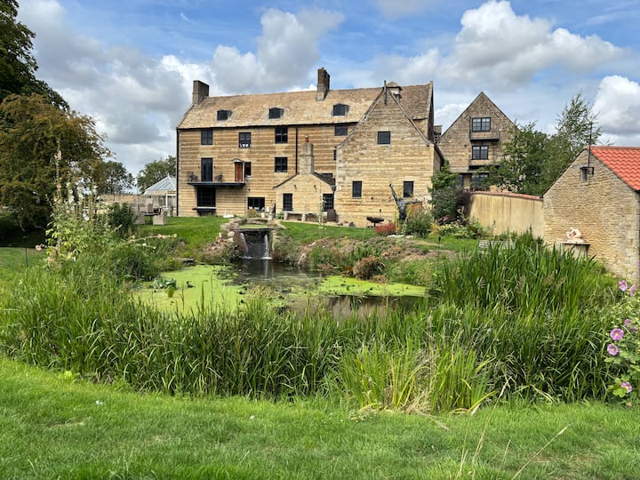 The Mill House At Mr. Molecey's Marvellous Mill - Stamford