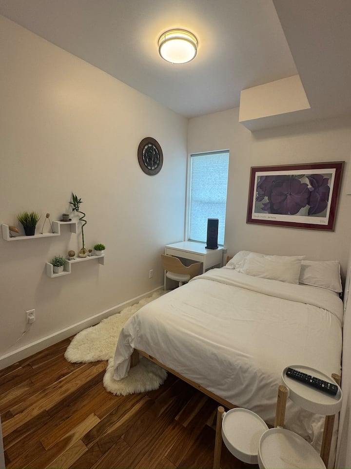 Cozy Room In Remodeled Home - San Francisco, CA