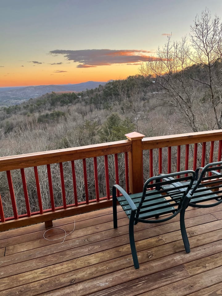 Rue With A View – Picturesque Mountain Views - Clayton, GA