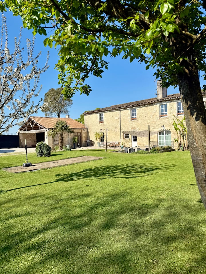 Villa Grammont  260 M - Charente-Maritime