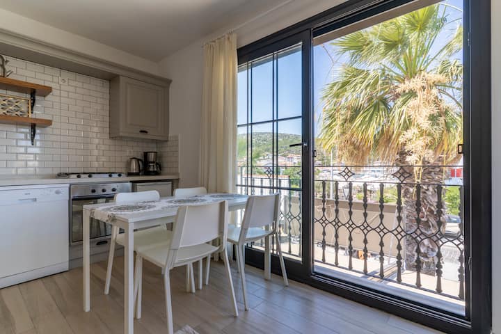 Naro Suites Cesme 1 - Great Sunset And Marina View - Çeşme