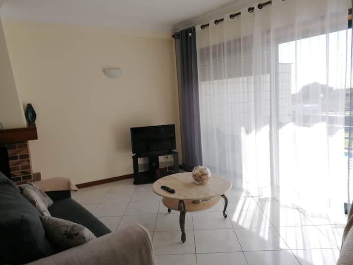 Modern 3 Bedroom Suite W/ Pool & Ocean Views - Apúlia