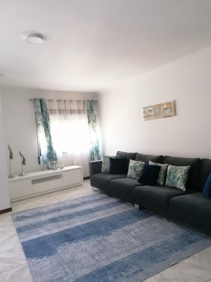 Comfortable 2 Bedroom Condo W/ Pool - Apúlia