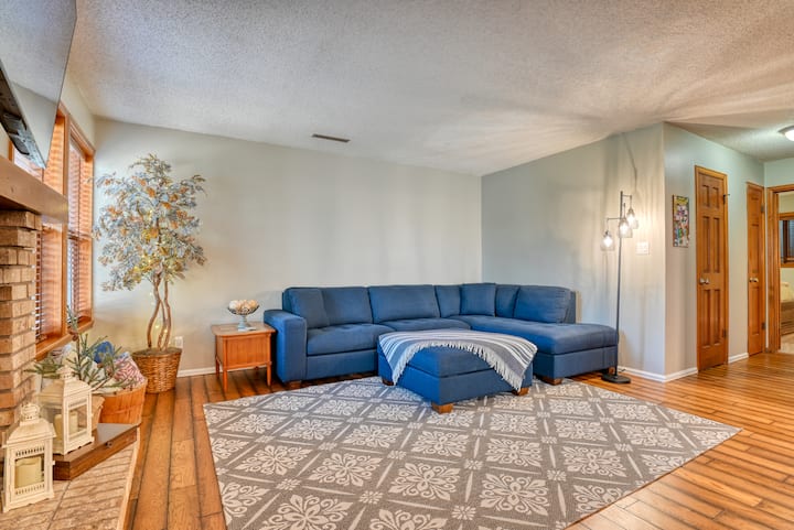 Secluded Wooded Hideaway Near Hiking And Downtown. - Colorado Springs, CO