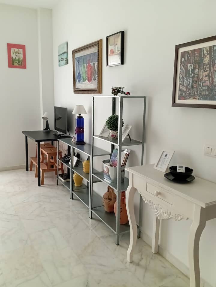 Pleno Centro En Barrio Genuino: Cultura, Ocio, Mar - Málaga