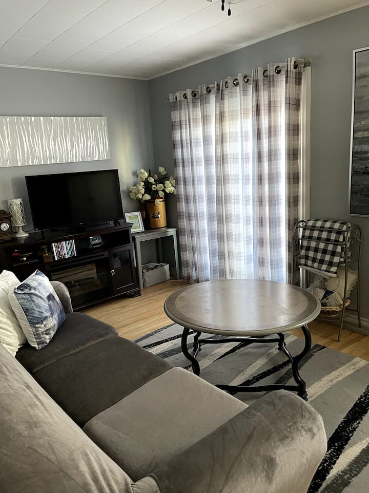 Vintage Relaxation City Little Cottage - Timmins