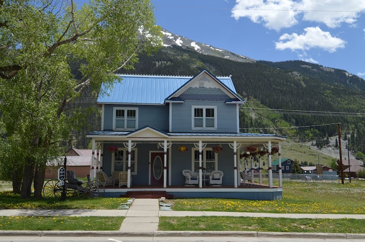 La Fleur Victorienne - Silverton, CO