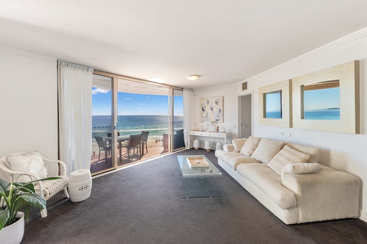 Kirra Penthouse, Stunning Views, 2br Parking, Pool - Coolangatta