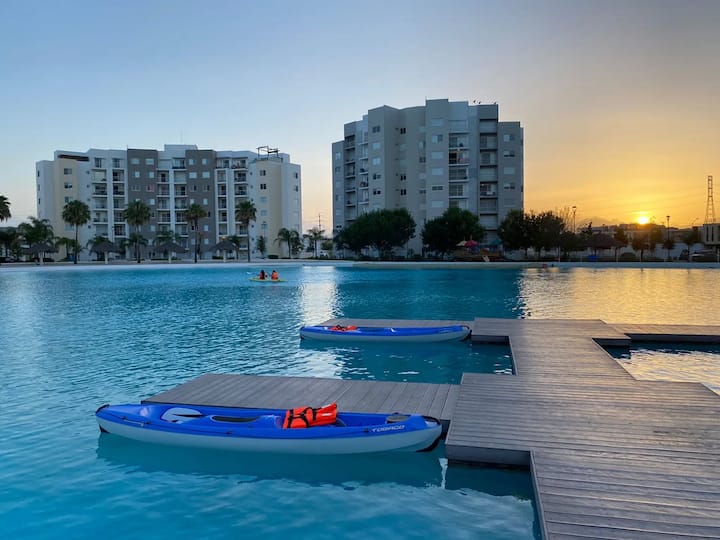 Casa Con Laguna Artificial - Costa Dorada