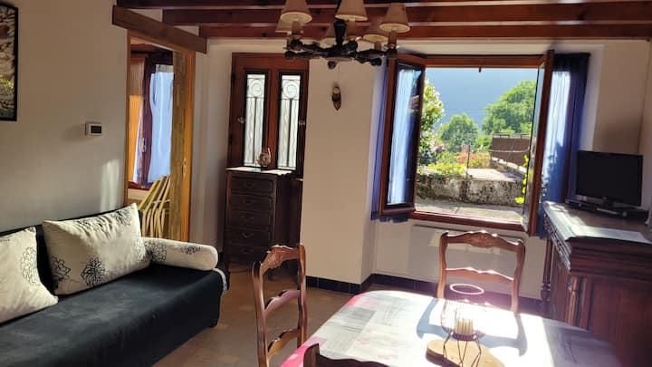 Petches, à 5 Min D'ax, Appt Avec Cour Au Calme - Ax-les-Thermes